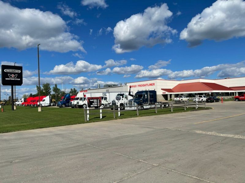 Fargo Freightliner Dealership
